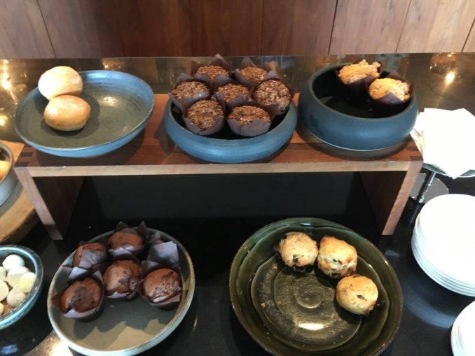 Review-Fairmont Pacific Rim Vancouver Gold Floor Lounge